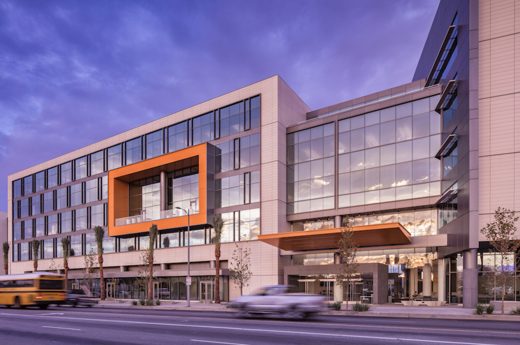 Vidrios de Control Solar y Baja Emisividad Solarban ® de Vitro®