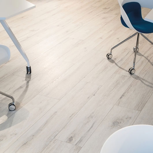 Gallery of EGGER Design Flooring for the House of Economy - 8