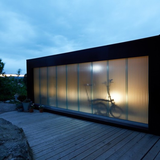 Gallery of Translucent panels in Outdoor Light Studio - 6