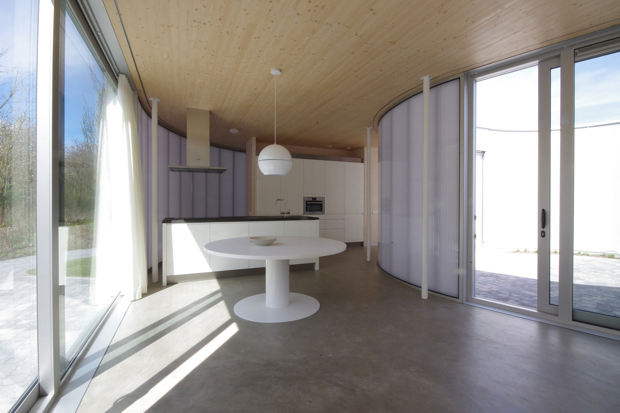 Gallery of Translucent Building Elements in Interior Design - 3