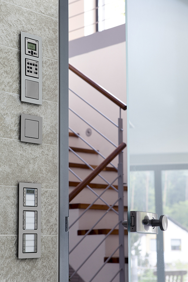 Gallery of Gira E22 - Switches - 1