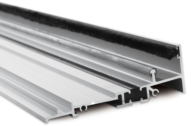 Gallery of Series 600 Sliding Glass Door - Classic Line - 7