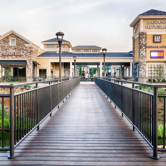 Interna-Rail® Aluminum Railing from Hollaender