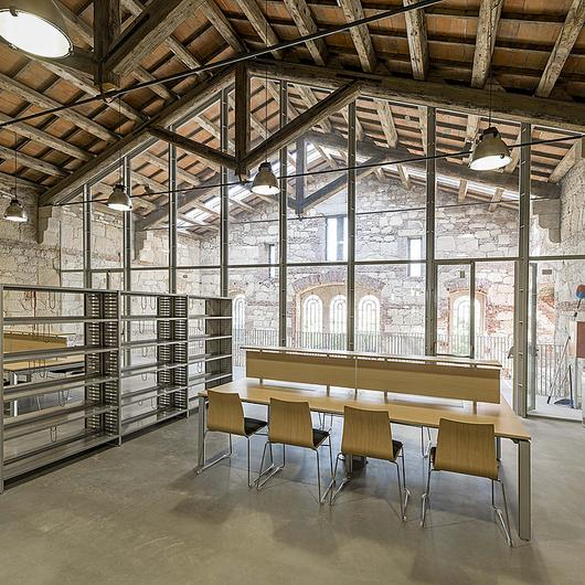 Gallery of Internal Partitions - 7