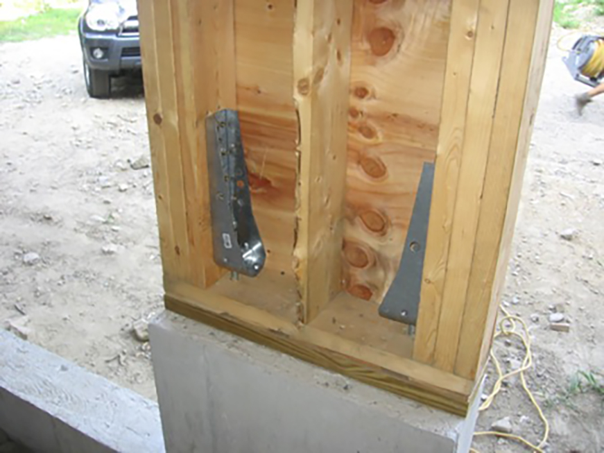 Galeria de Amarres y Uniones de Tensión Holdowns - 33