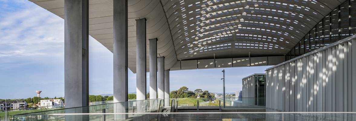 Gallery of UHPC Roofing of Montpellier TGV Station - 2