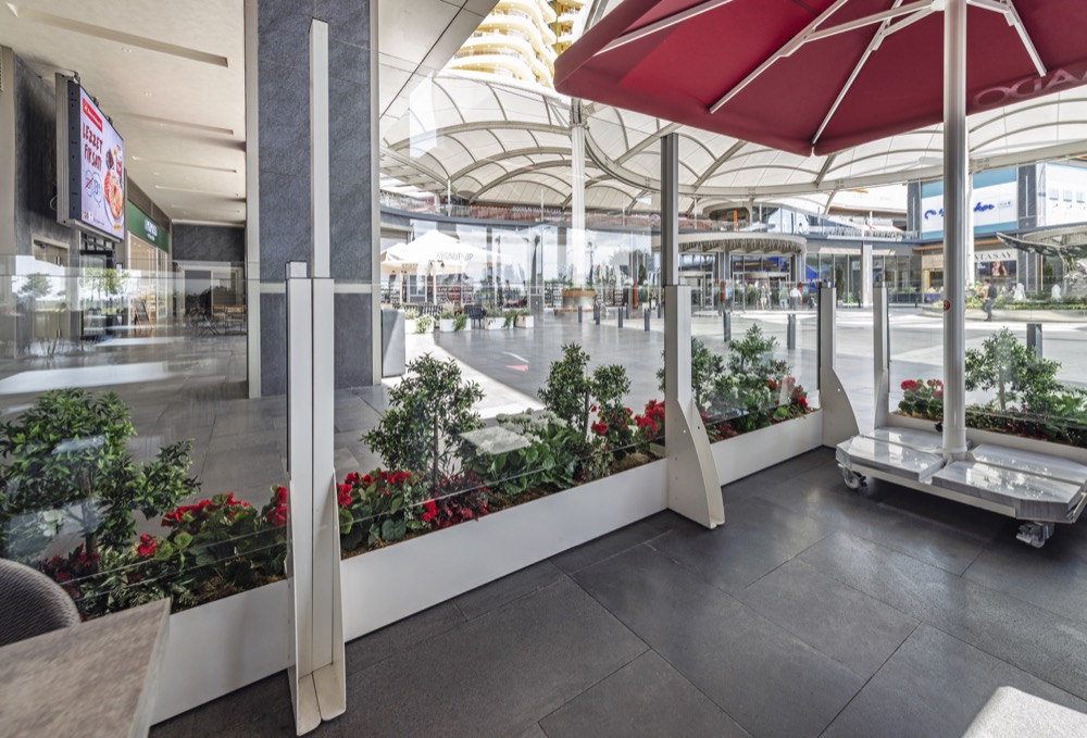 Gallery of Kinetic Portable Telescopic Glass Wind Break - 12