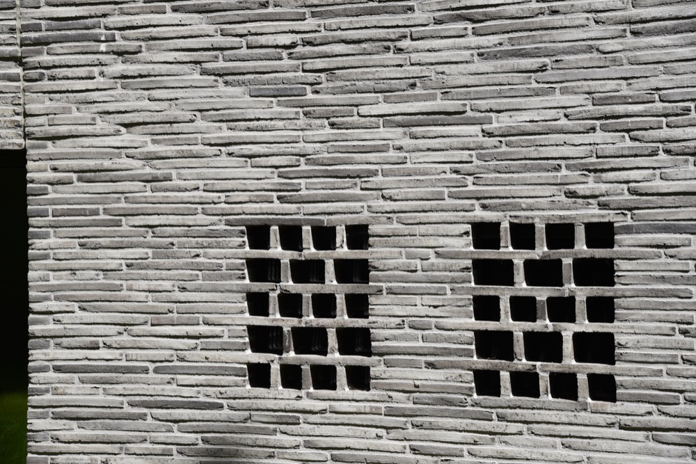 Gallery of Facing Bricks - Ultima RT 152 - 2