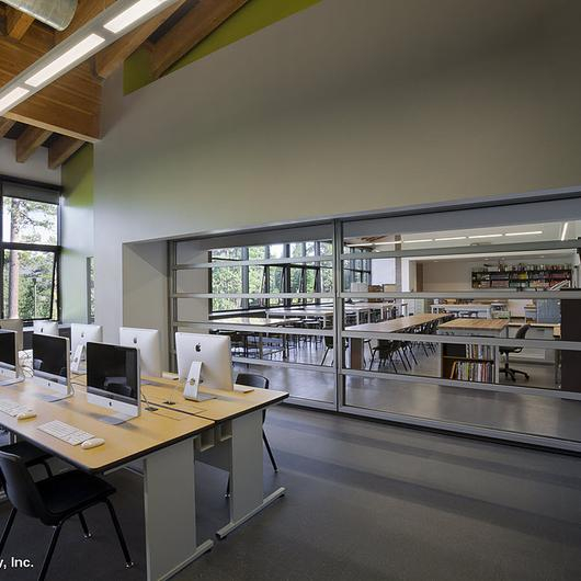 Vertically Folding Operable Walls – Mirage® from Skyfold