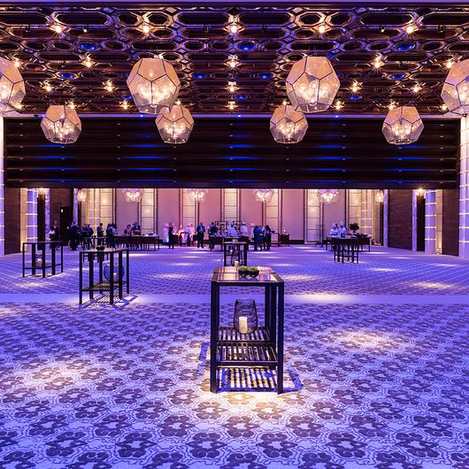 Vertically Folding Operable Walls – Classic™ Series from Skyfold