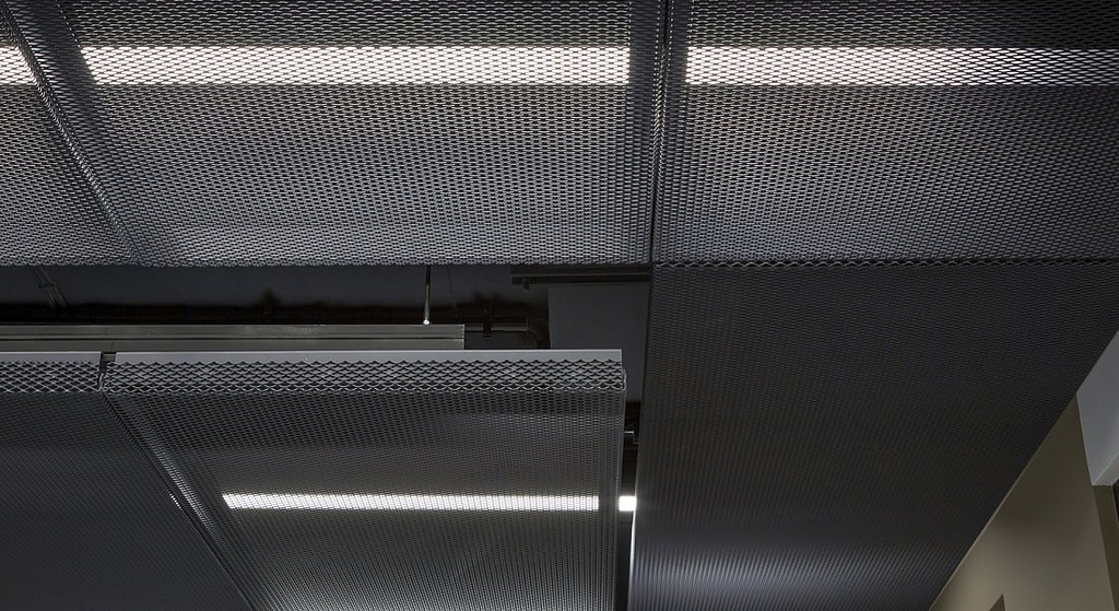 Galeria de Forros Metálicos Metalscreen Plank Hook On - 9