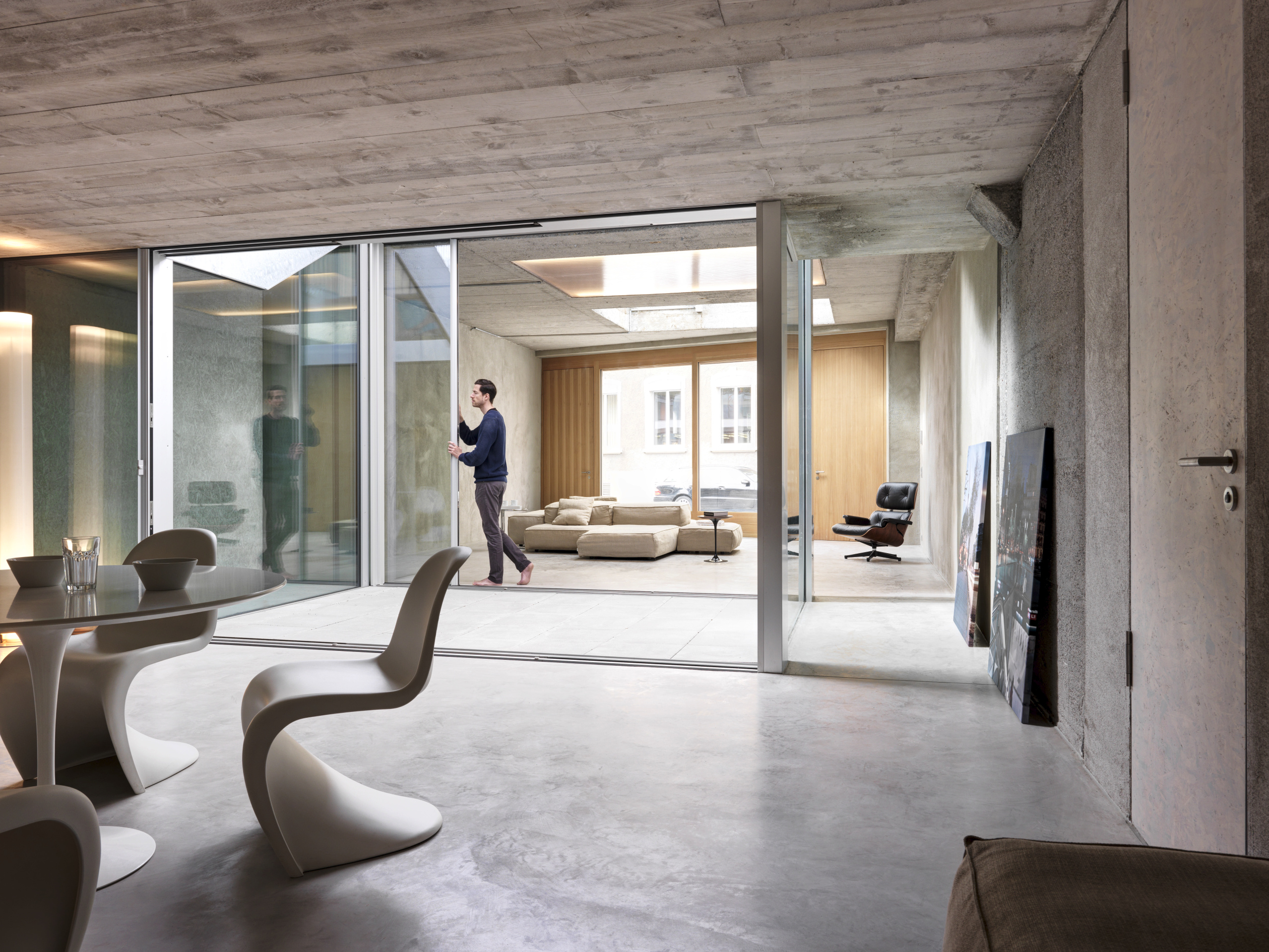 Gallery of Frameless Sliding Doors - Sky-Frame Original - 4