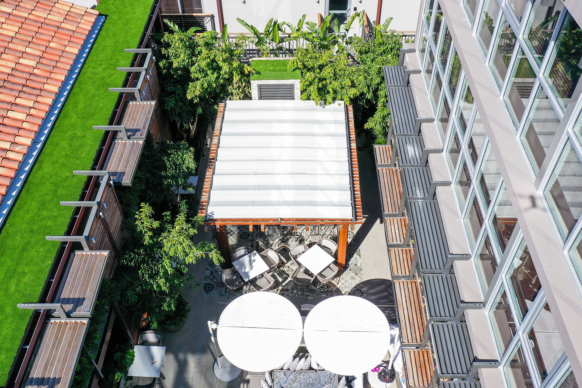 Gallery of Retractable Canopies, Outdoor Roofs - Lennox Hotel Miami ...