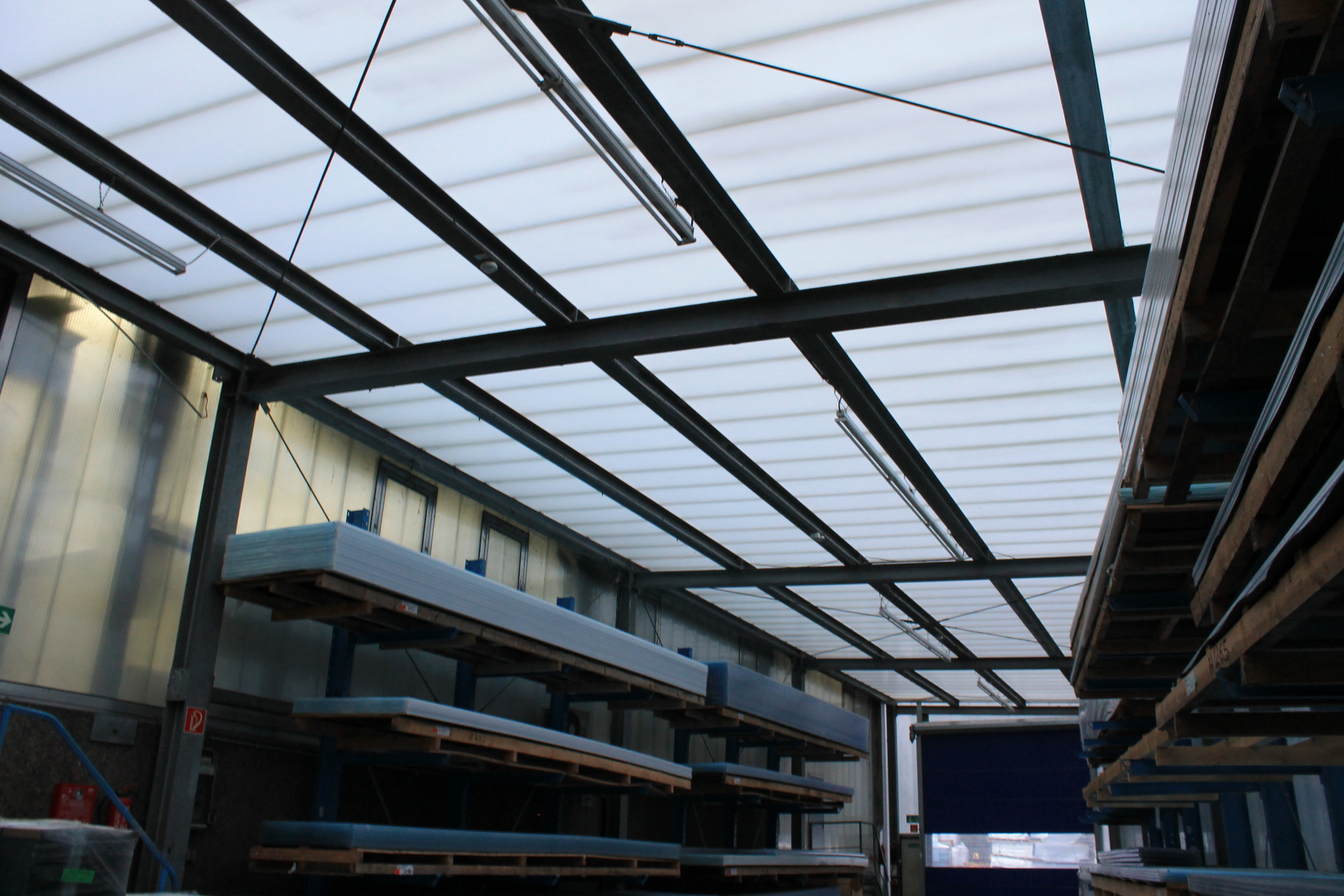 Gallery of Translucent Panels for Roofs - LBE - 2