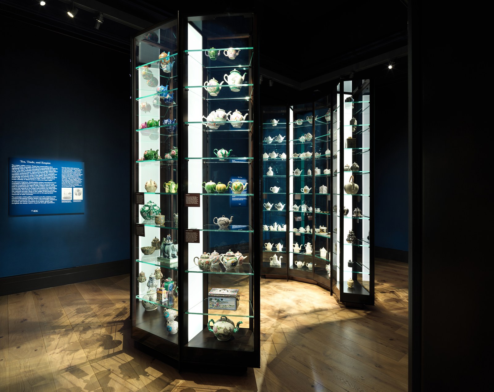 Gallery of Display Cases in the New York Met - 7