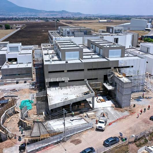 Fachada termoaislante IKOS i16 en Hospital General de NOVIDESA