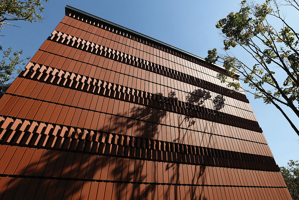 Nbk Terracotta Rainscreen System TerraClad™ Ceramic Rain Screen