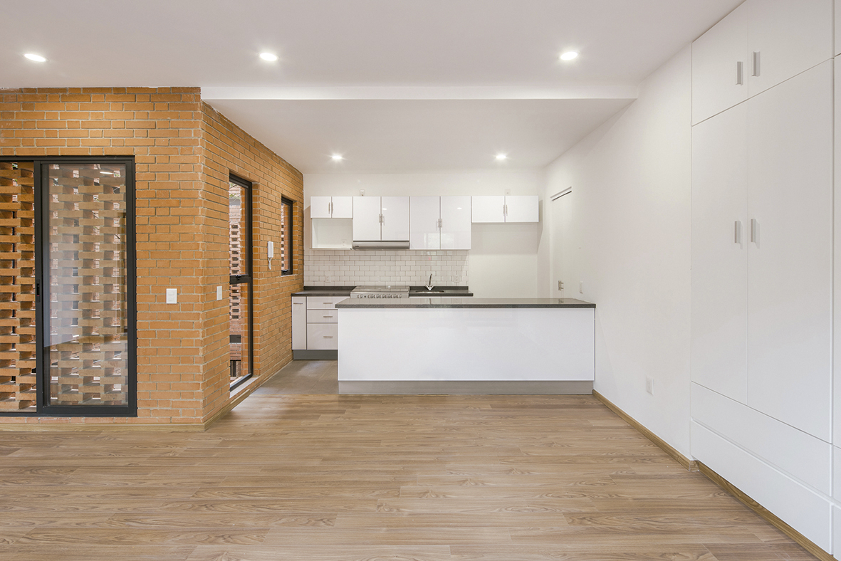 Galeria de Ladrillo Caravista acabado rústico - 5