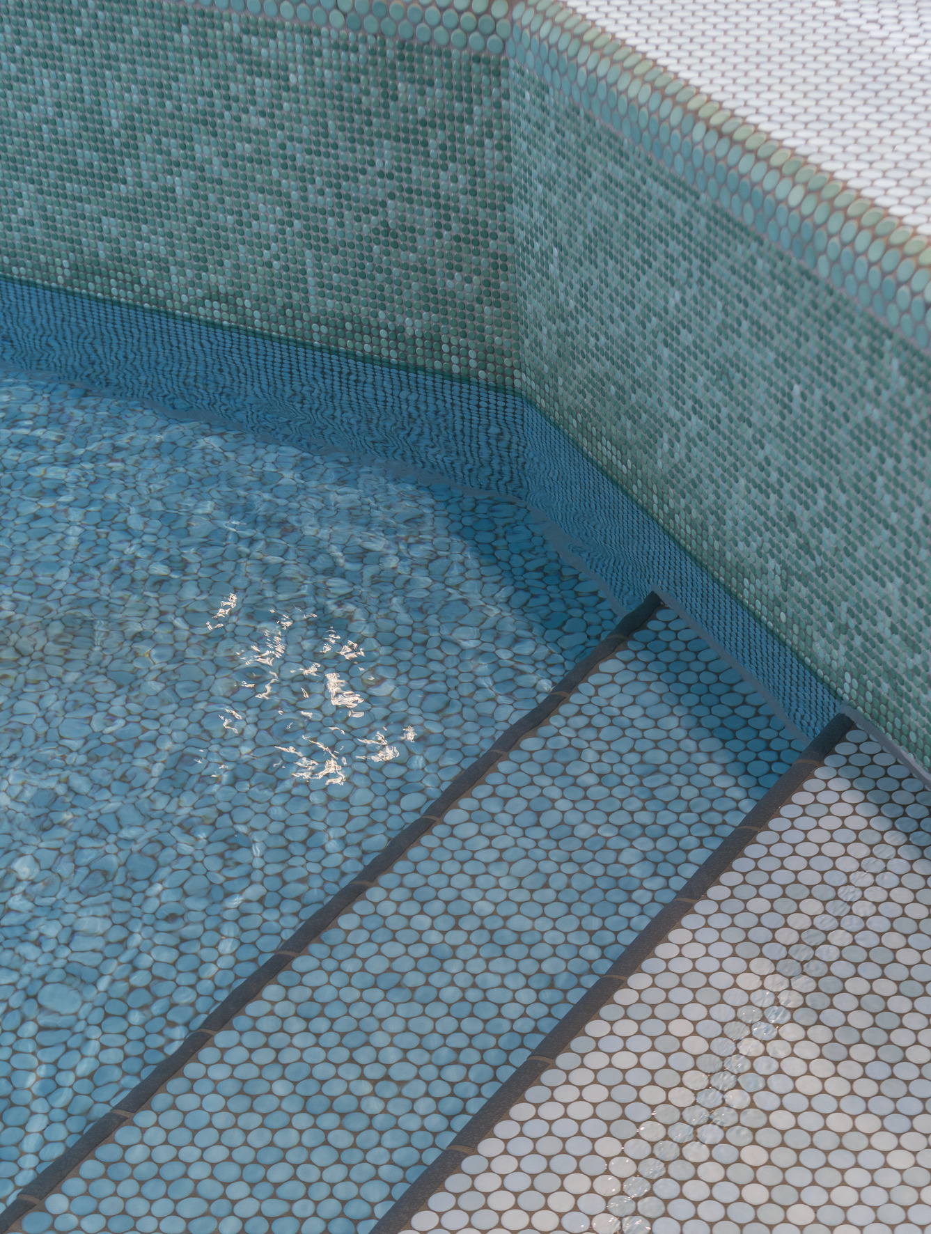 Gallery of Ceramic Tiles - Loop - 12