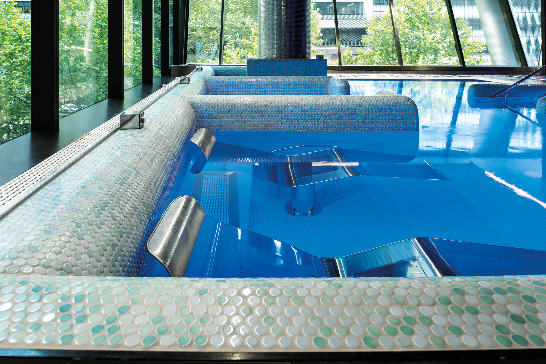 Gallery of Ceramic Tiles - Loop - 14