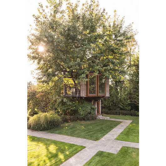 How to Build a Treehouse with Lunawood Thermowood from Lunawood