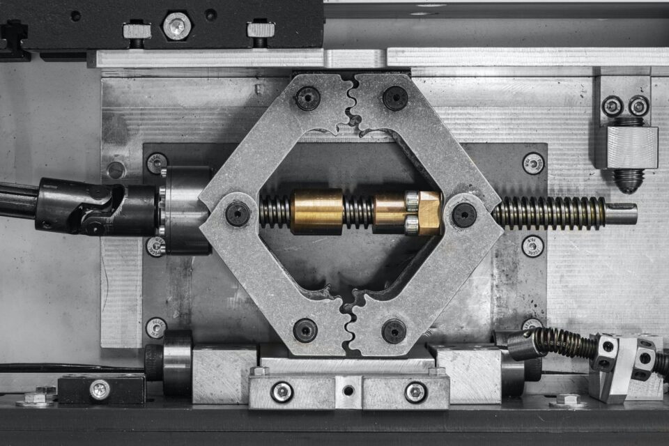 Technical Innovation - Display Case Design from Goppion