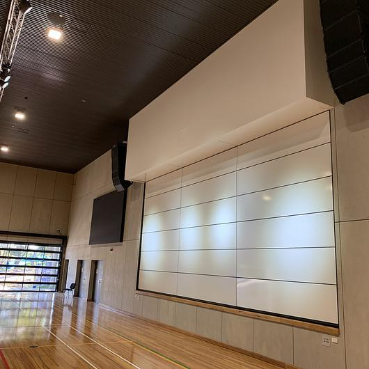 Vertically Folding Operable Walls – Zenith® Premium Series from Skyfold