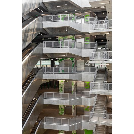 Interna-Rail® Aluminum Railing from Hollaender
