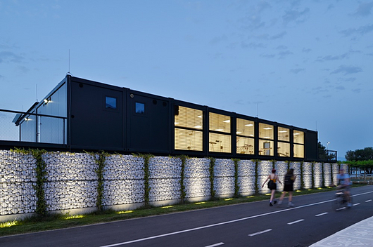 Modular Space Solutions from Trimo