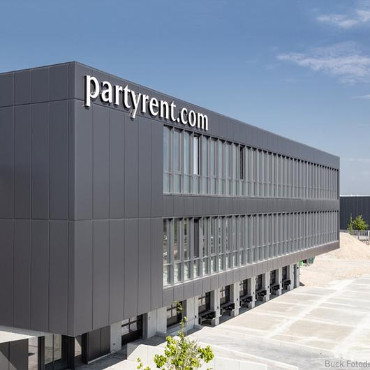 Trimoterm and Qbiss One in Warehouses from Trimo