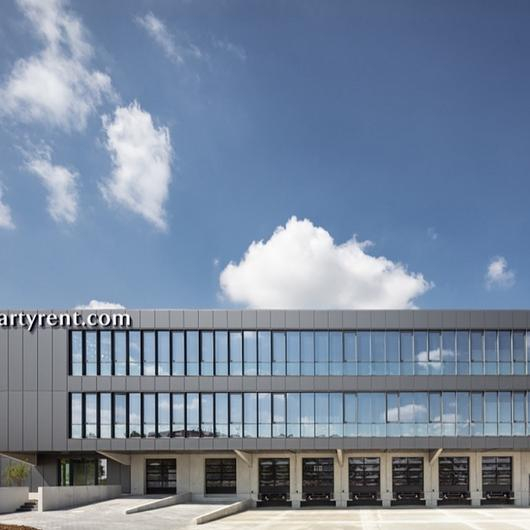 Trimoterm and Qbiss One in Warehouses from Trimo