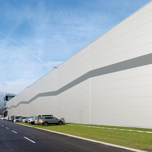 Trimoterm and Qbiss One in Warehouses from Trimo