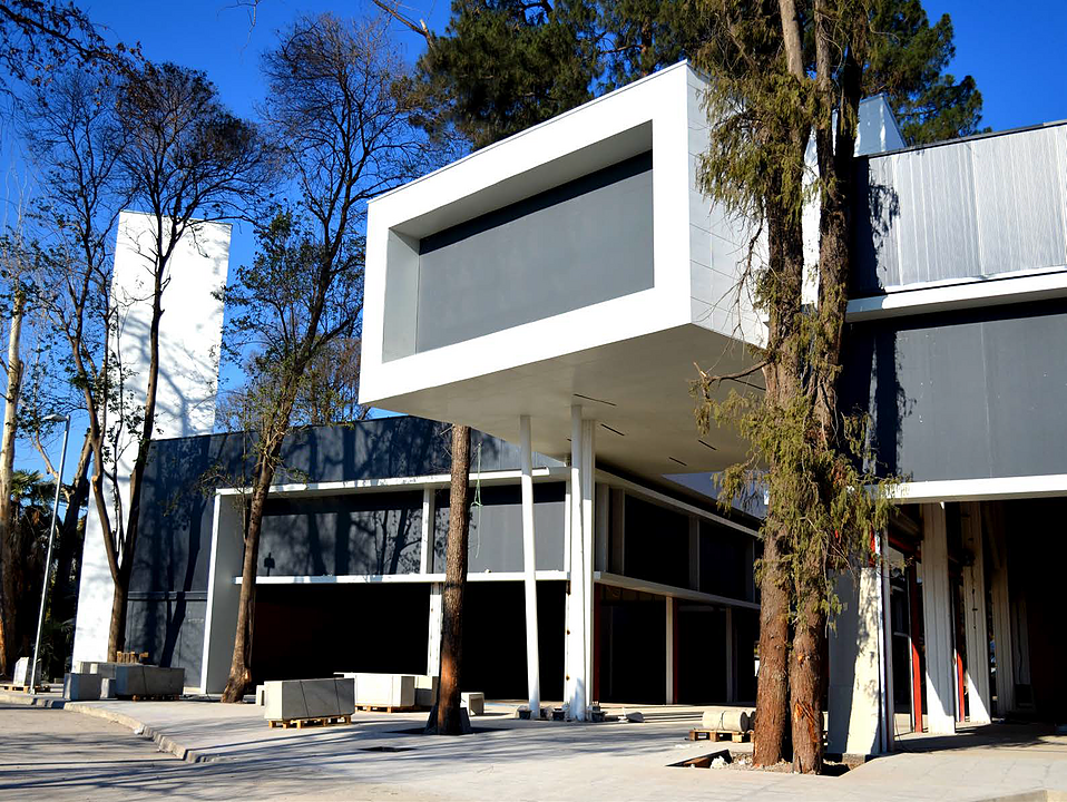 Galeria de Panel de fibrocemento para fachadas ventiladas - Durafront® - 21