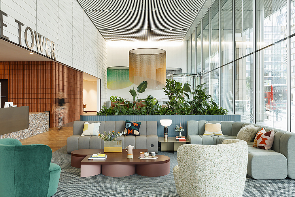 Kriskadecor in Aldgate Tower from Kriskadecor