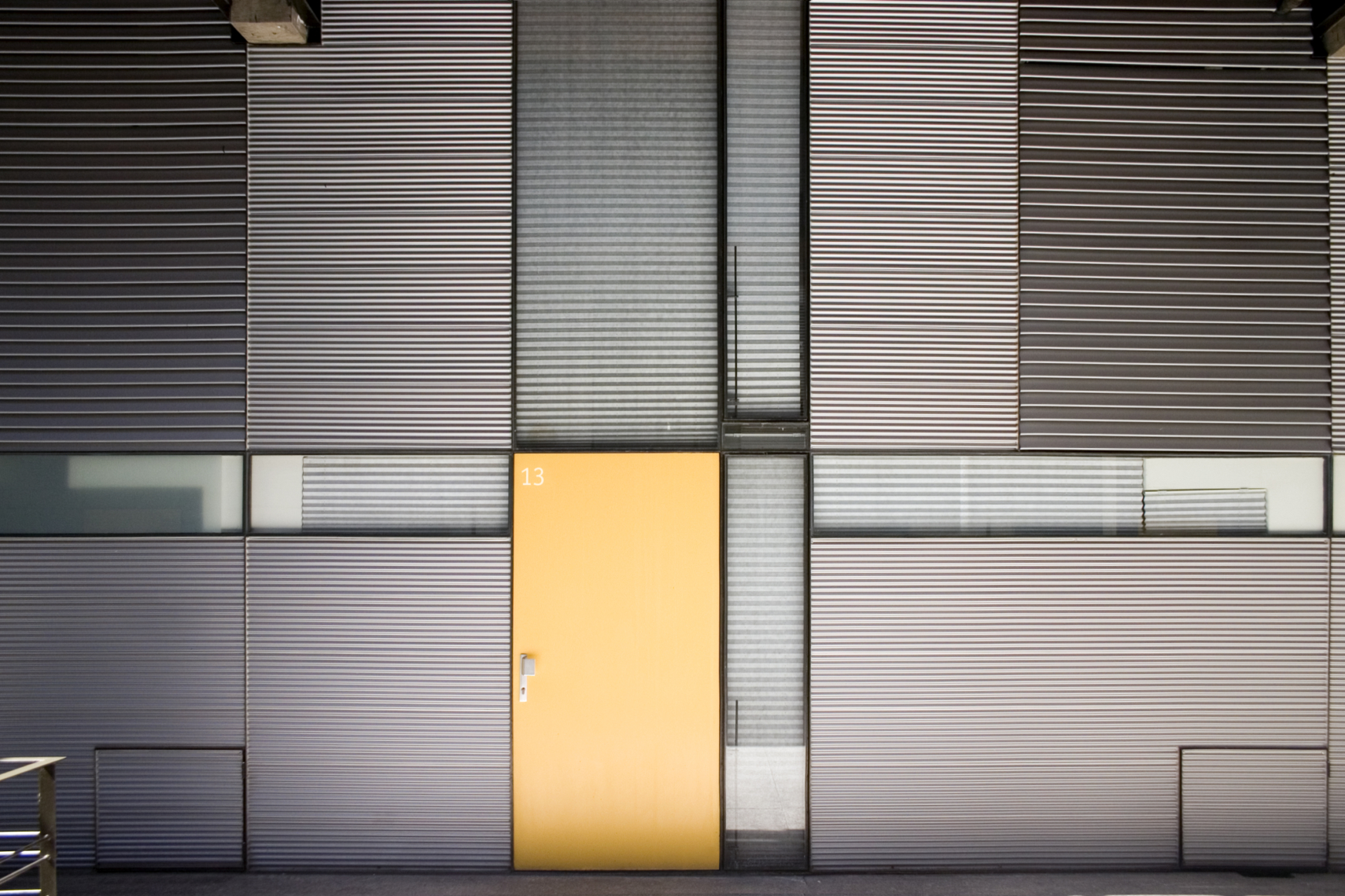 Galeria de Revestimiento metálico - Miniwave - 7