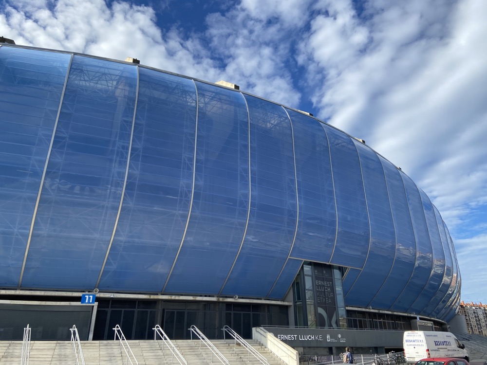 Gallery of Single Layer Covers and Façades - 30