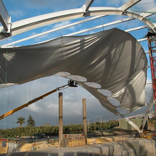 Single Layer Covers and Façades from Lastra y Zorrilla