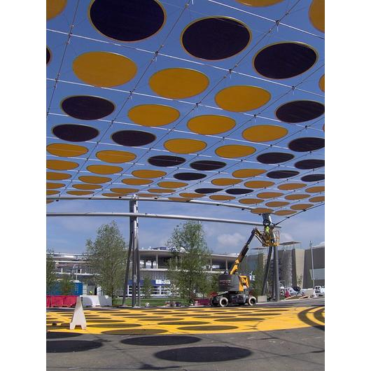 Tensile Architecture: Cable Grids and Shades from Lastra y Zorrilla