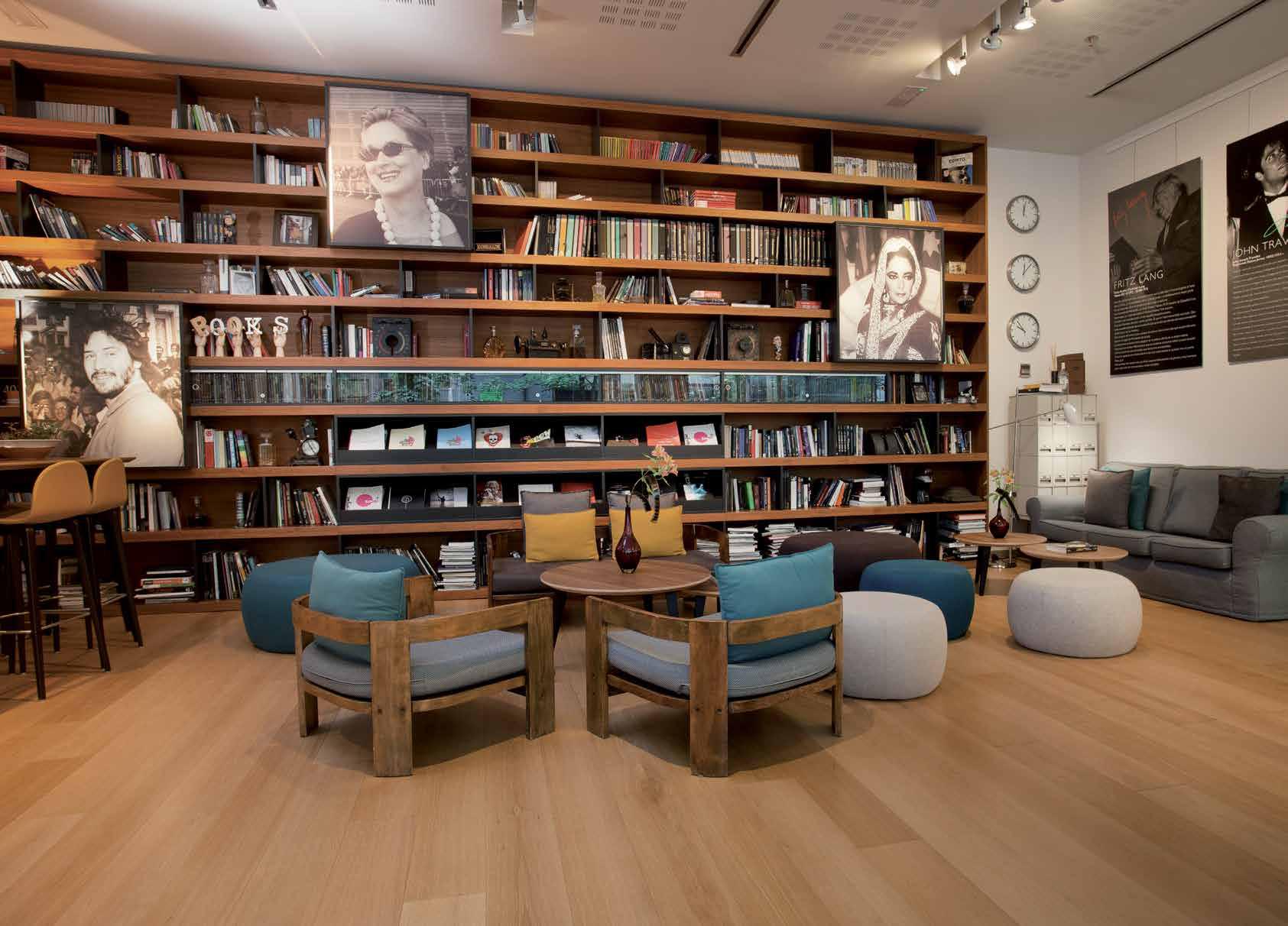 Galeria de Revestimiento interior de madera - Prodema - 28