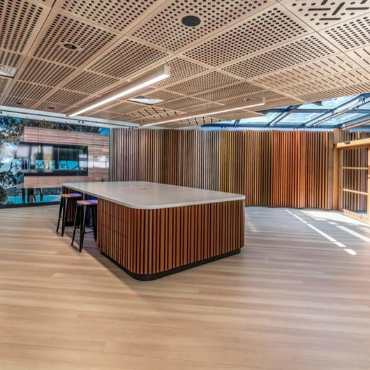 Gallery of Aluminium Cladding in DECO Display Centre - 8