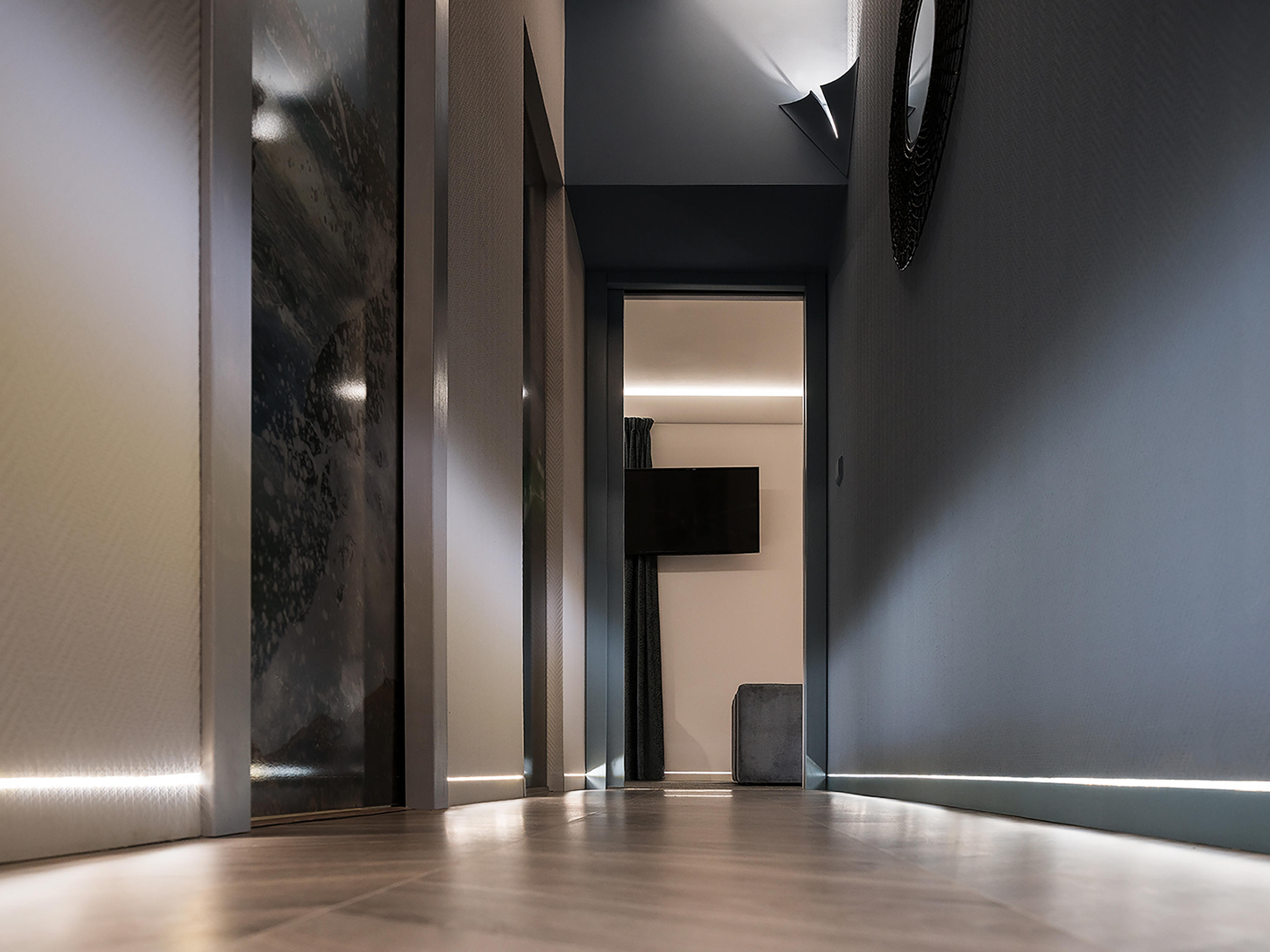 Gallery of Flush Skirting - ECLISSE Syntesis® Baseboard - 3