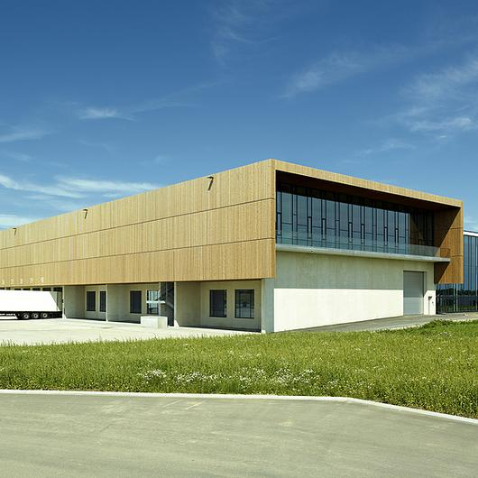 Trimoterm FTV in the BASE - Backing wall from Trimo