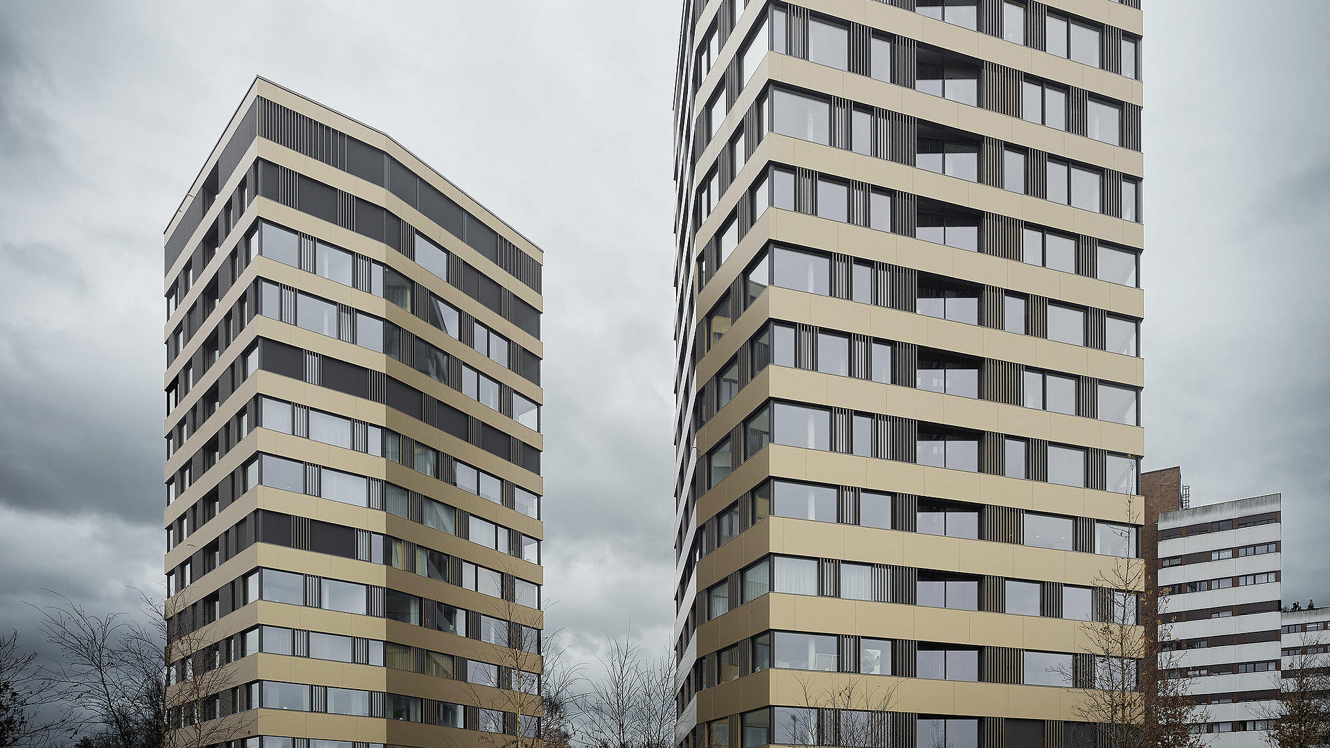 Gallery of Sliding Windows for High-Rise Buildings - 10