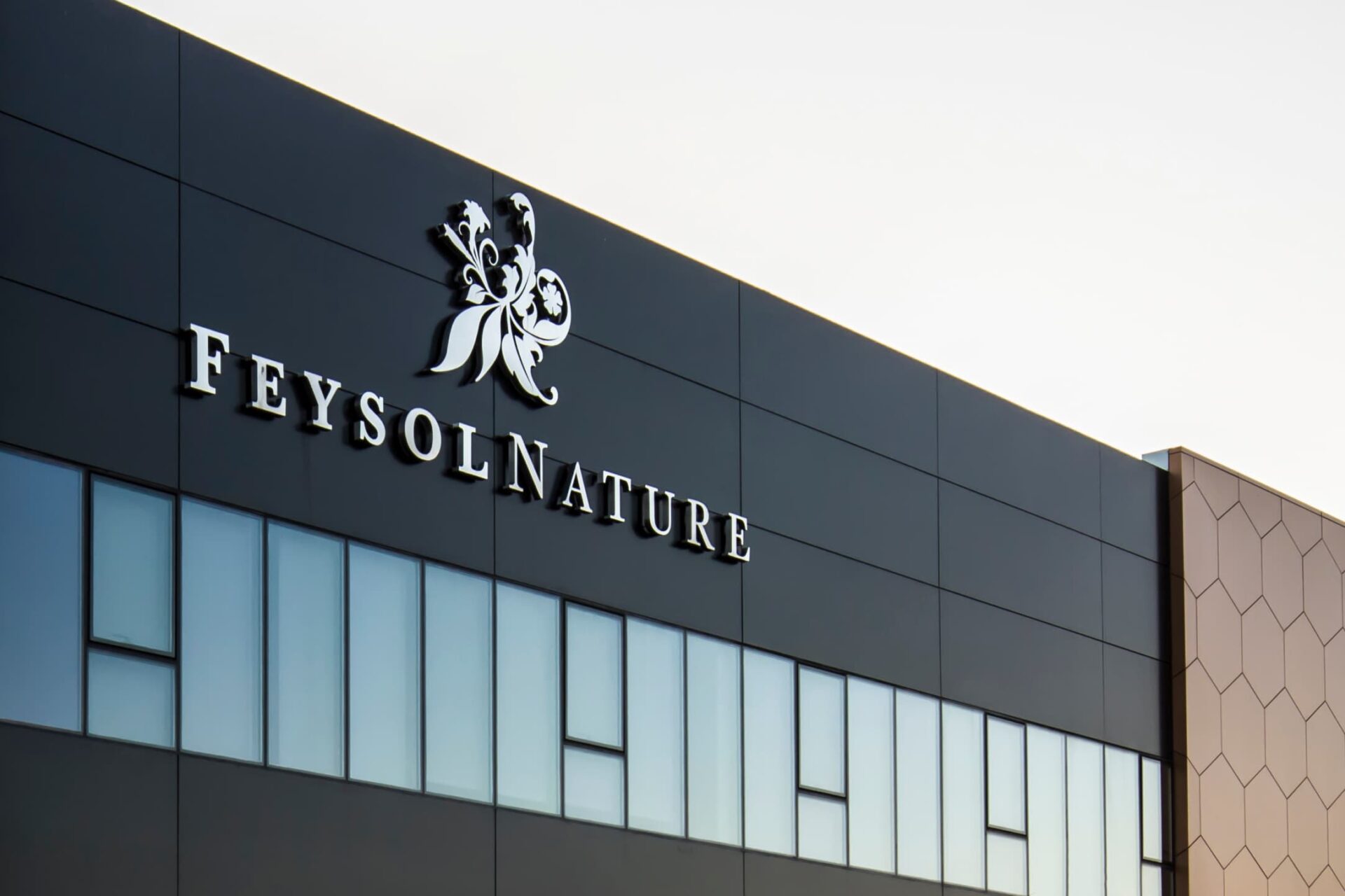 Gallery of Aluminum Composite Panel - DESIGN+ - 4