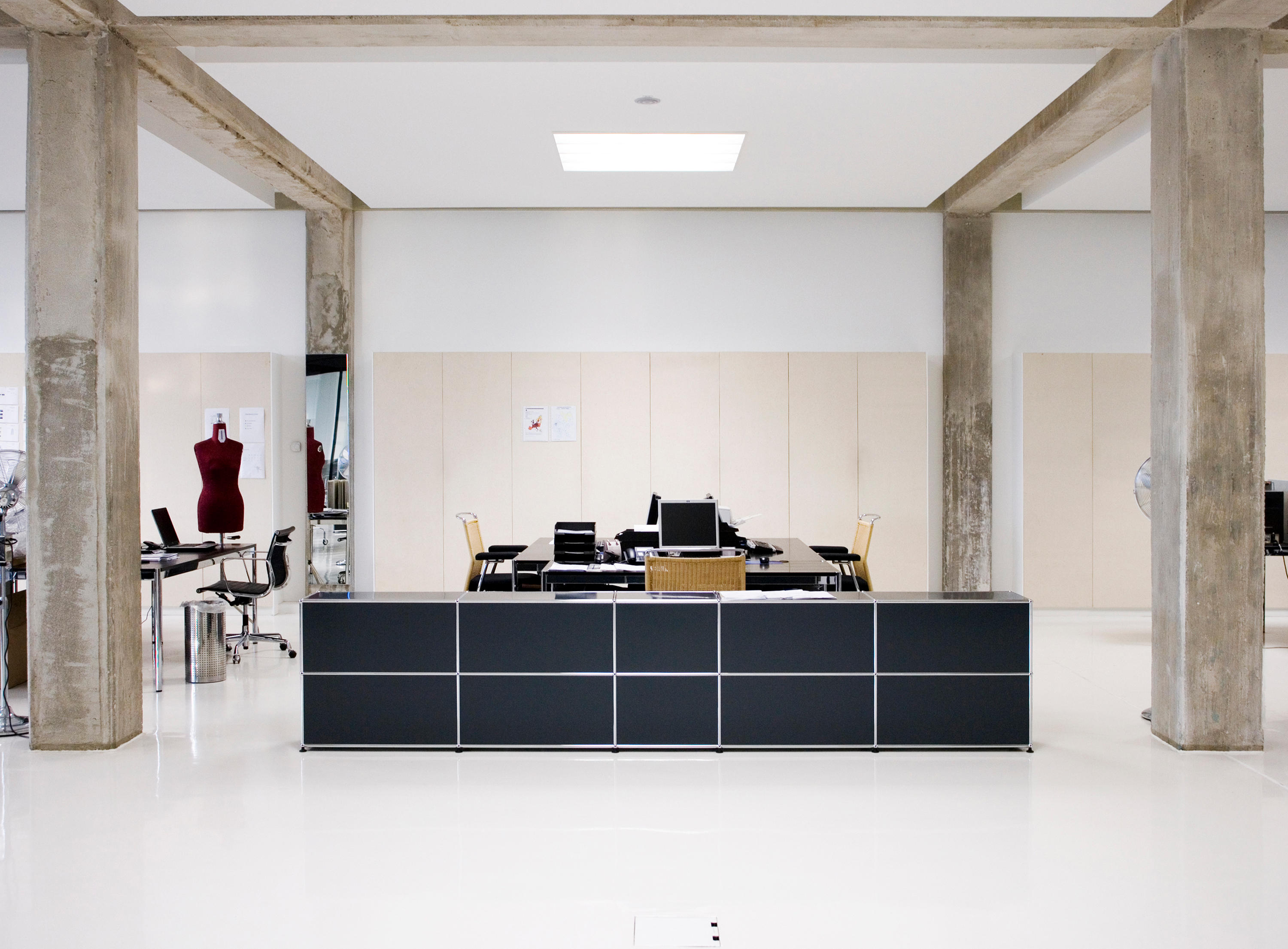 Gallery of Corner Reception Station - Haller - 7