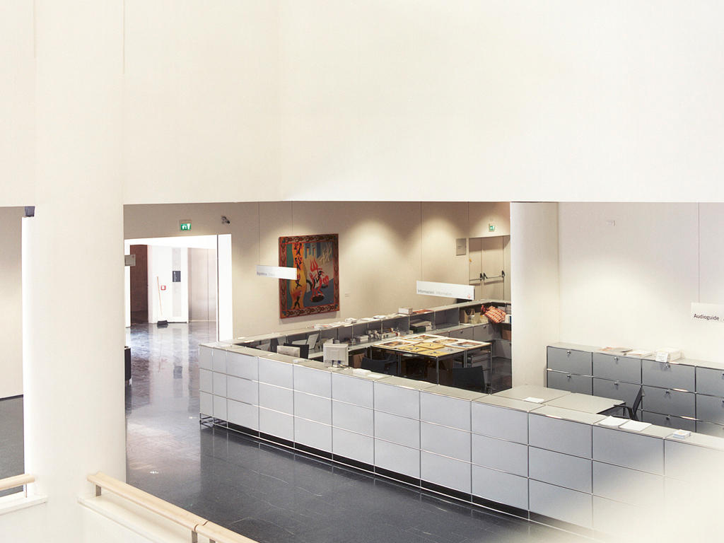 Gallery of Corner Reception Station - Haller - 10