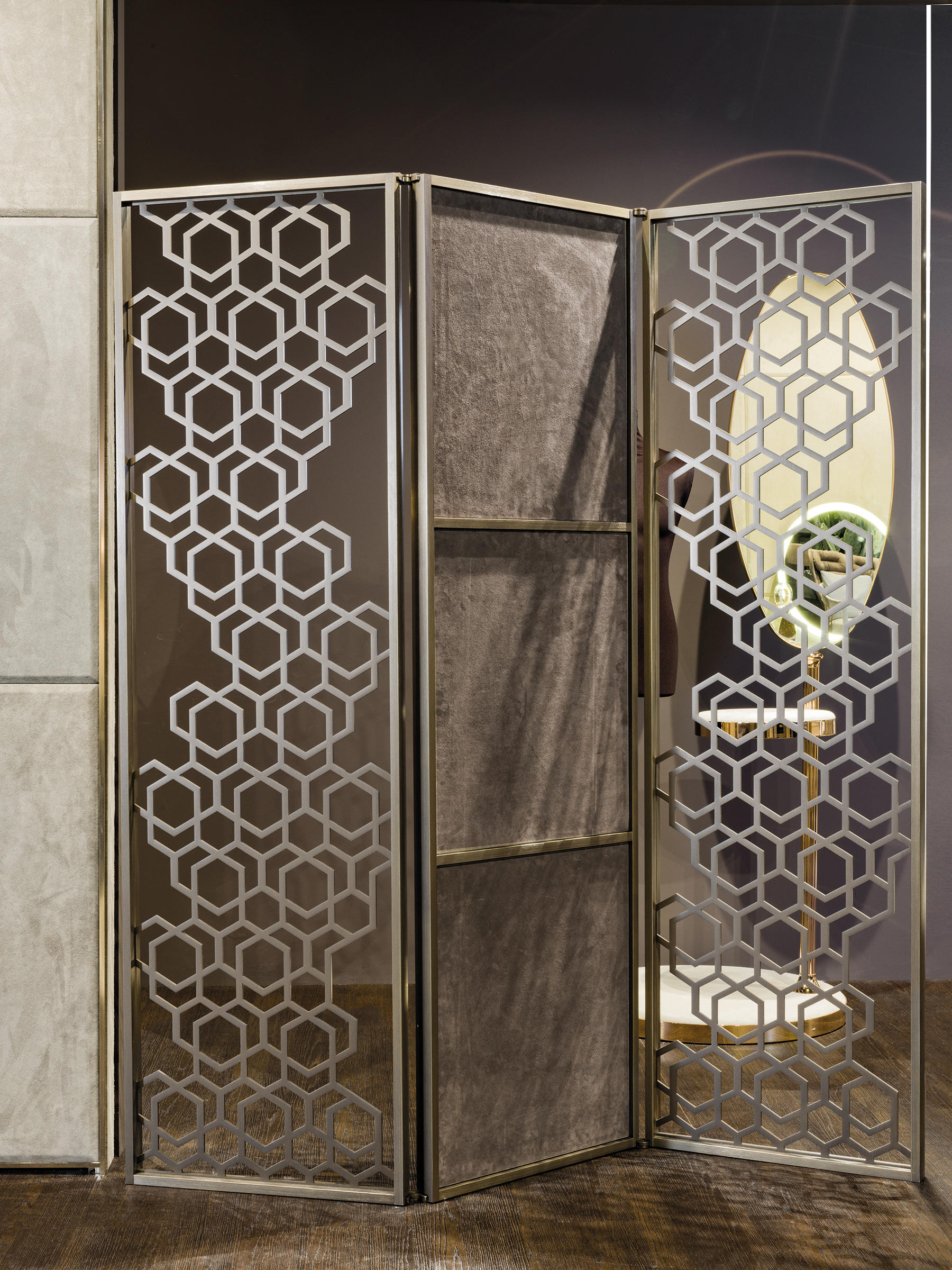 Gallery of Screen - Rotary - 1