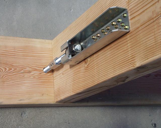 Galeria de Amarres y uniones de tensión Holdowns - 24