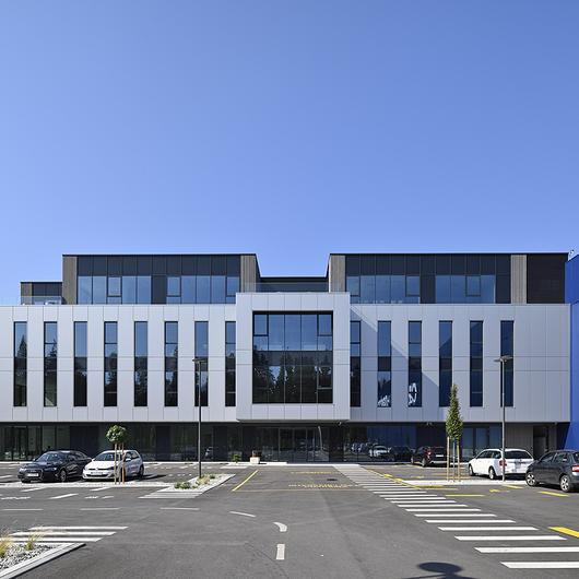 Trimoterm and Qbiss One in Warehouses from Trimo