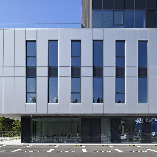 Trimoterm and Qbiss One in Warehouses from Trimo